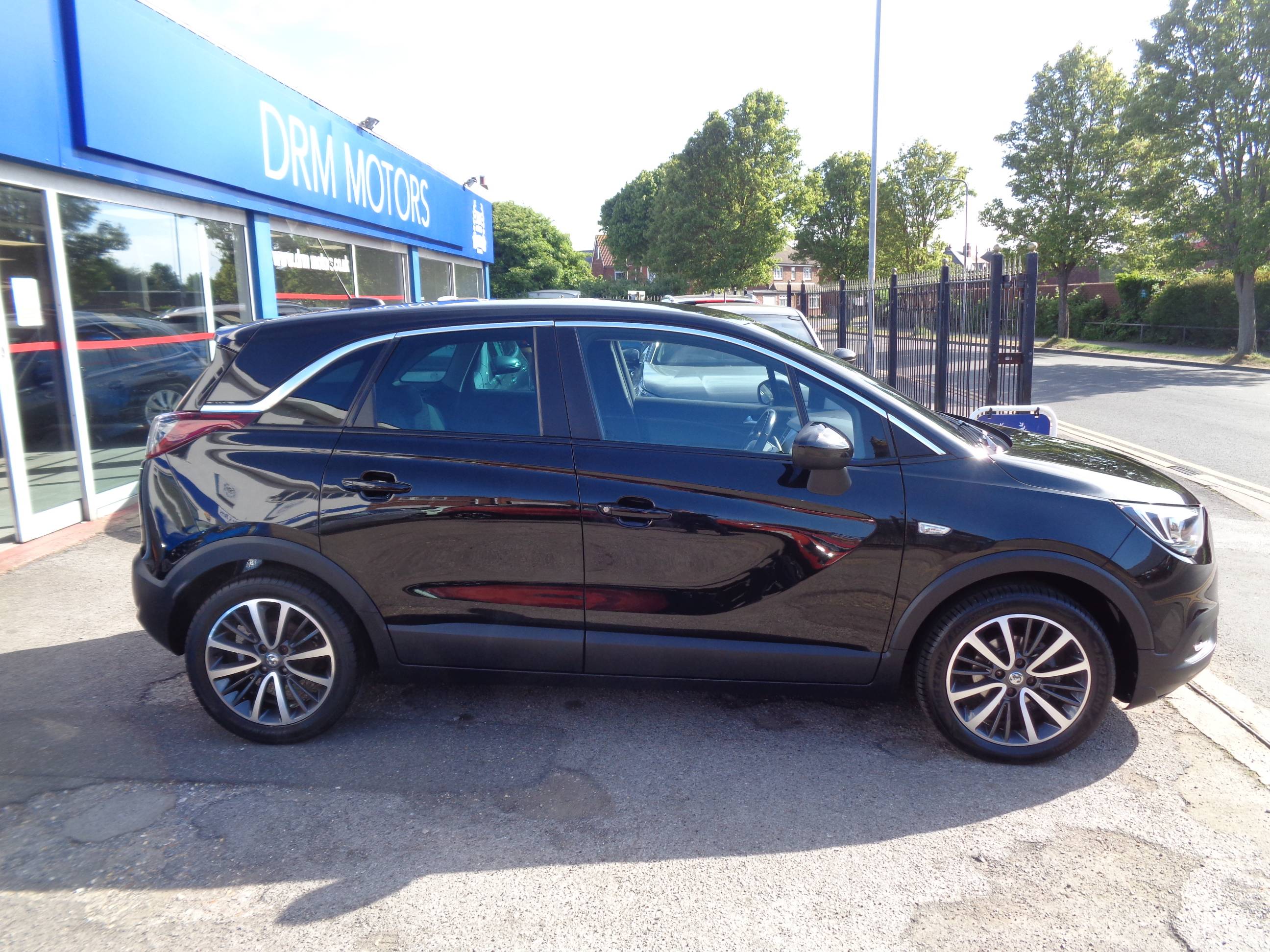 Currently viewing VAUXHALL CROSSLAND X 1.2 Elite Nav 5dr Petrol Manual ...