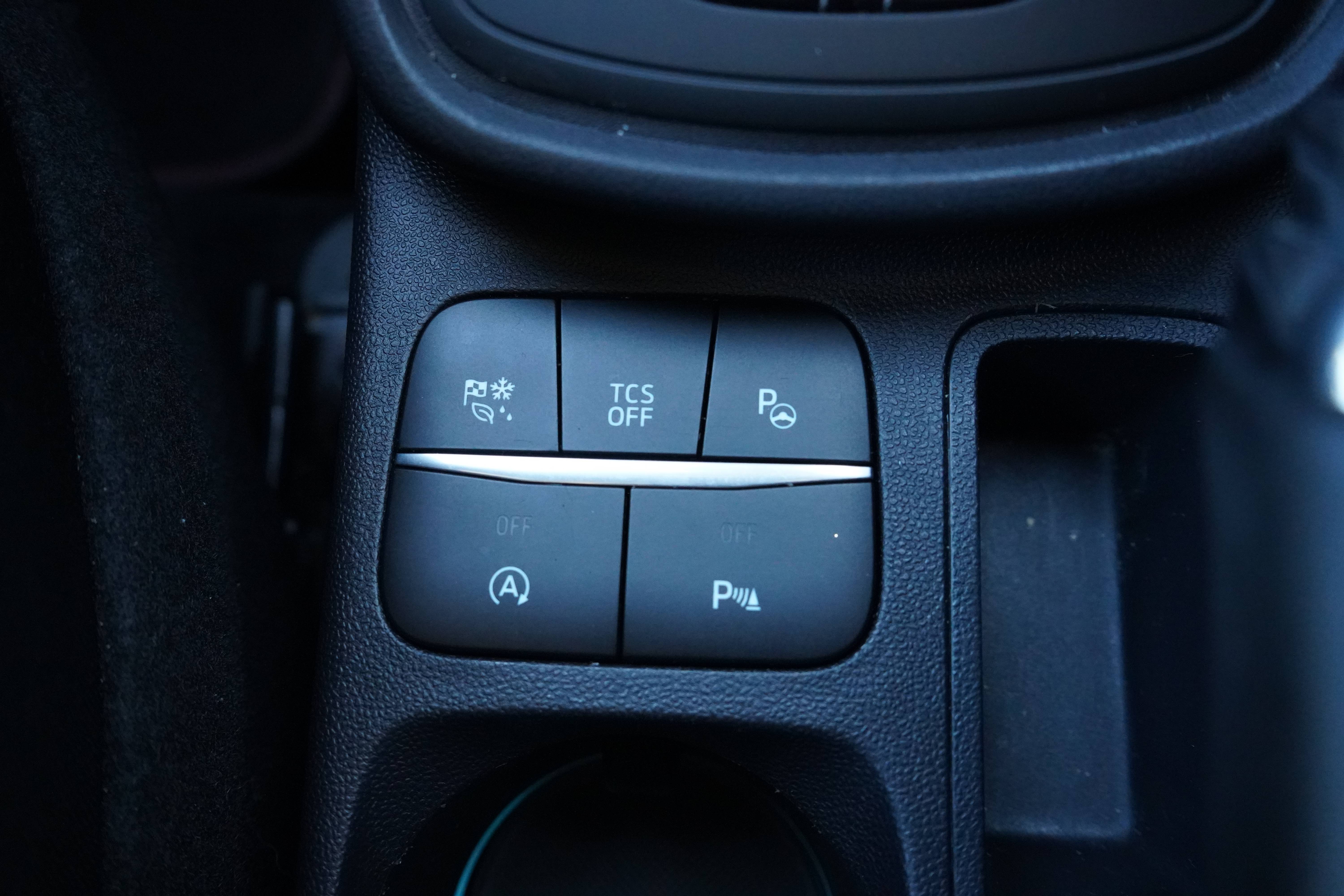 B.Eyre & Son Ltd | | | FORD | MINI